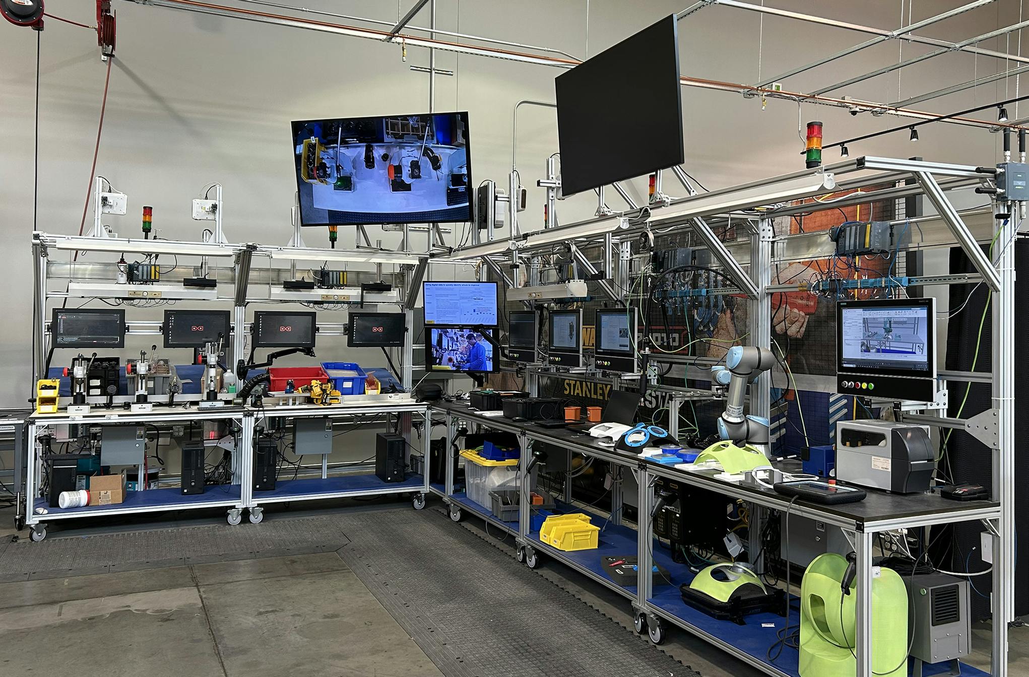 MxD unveils 5G network security for smart manufacturing | Control Design